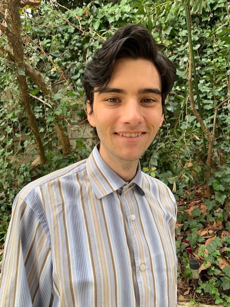 Maxwell Robinson Jumps into the Beauty Industry | Communication and ...